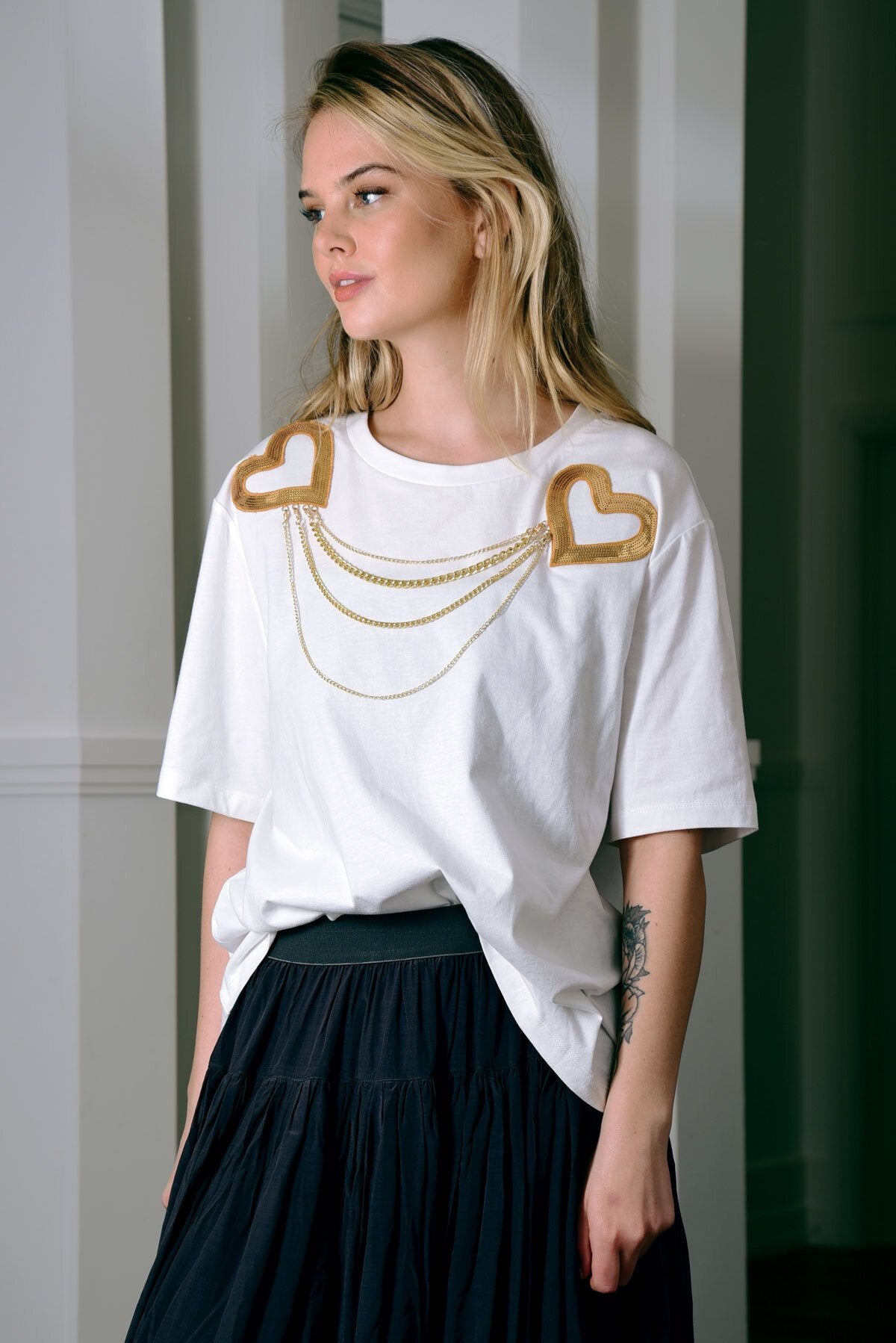 Unchain Me T-Shirt - White – Mariko Boutique